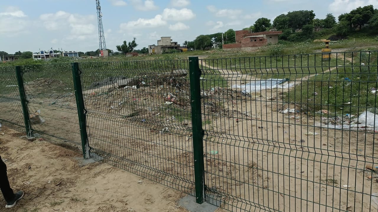 NWR: Providing W-Beam Crash barrier and weldmesh Panel fencing work ...